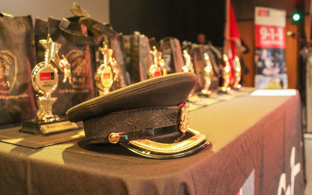 Young Calgary-area 9-1-1 heroes awarded for bravery, maturity in time ...