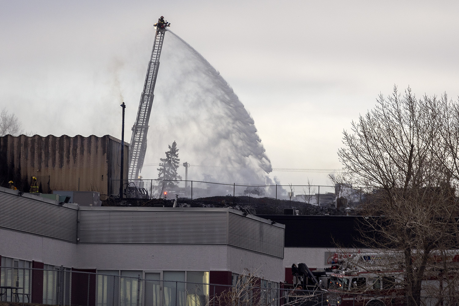 Industrial fire visible throughout central Calgary - LiveWire Calgary