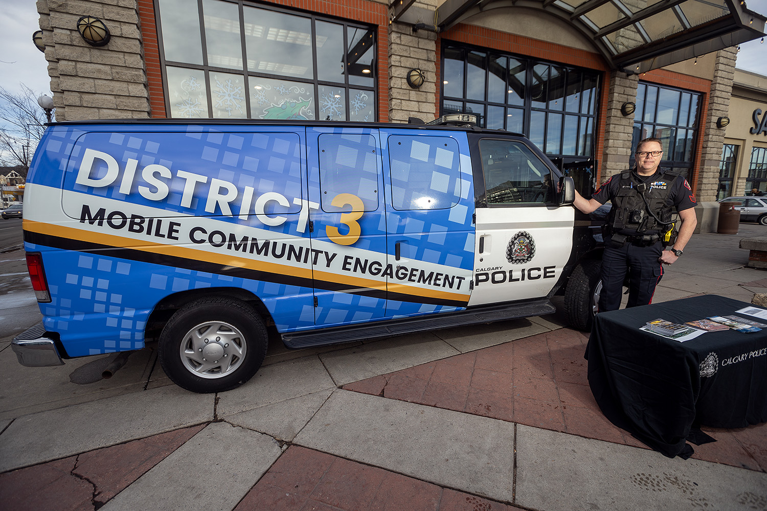 Pilot police program aims to increase community engagement in northwest ...