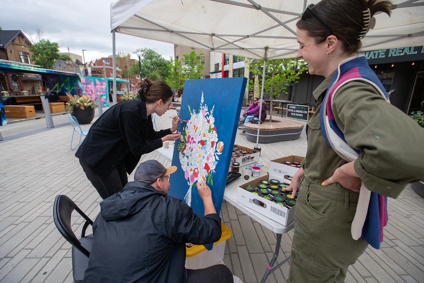 Calgary communities find different ways to celebrate Neighbour Day ...
