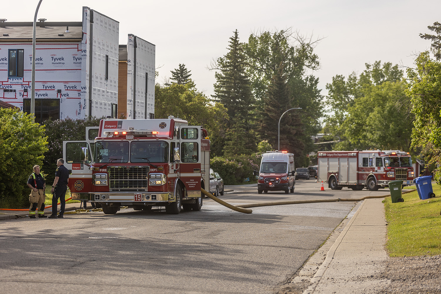 Bowness House Fire | LiveWire Calgary