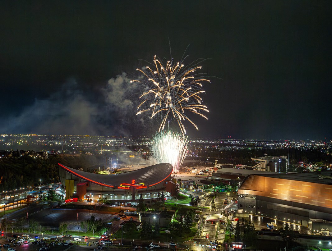 Photos: Canada Day 2024 fireworks light up the night sky - LiveWire Calgary